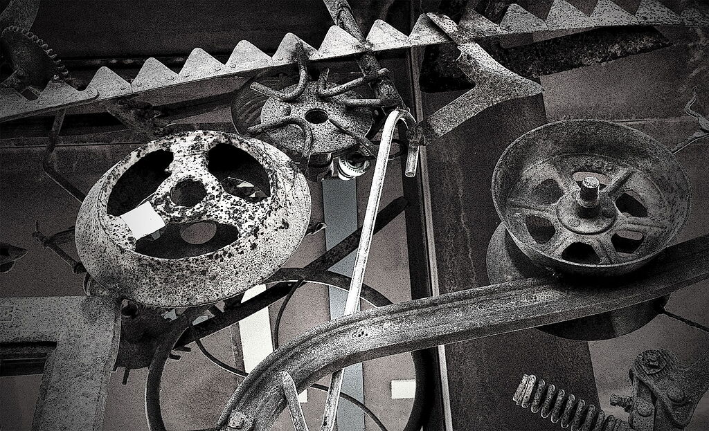 Raw and Rust - Everything Else Critiques - Nature Photographers Network