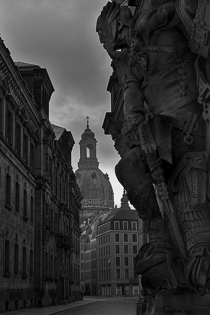 Norse statue in Dresden - Everything Else Critiques - Nature ...