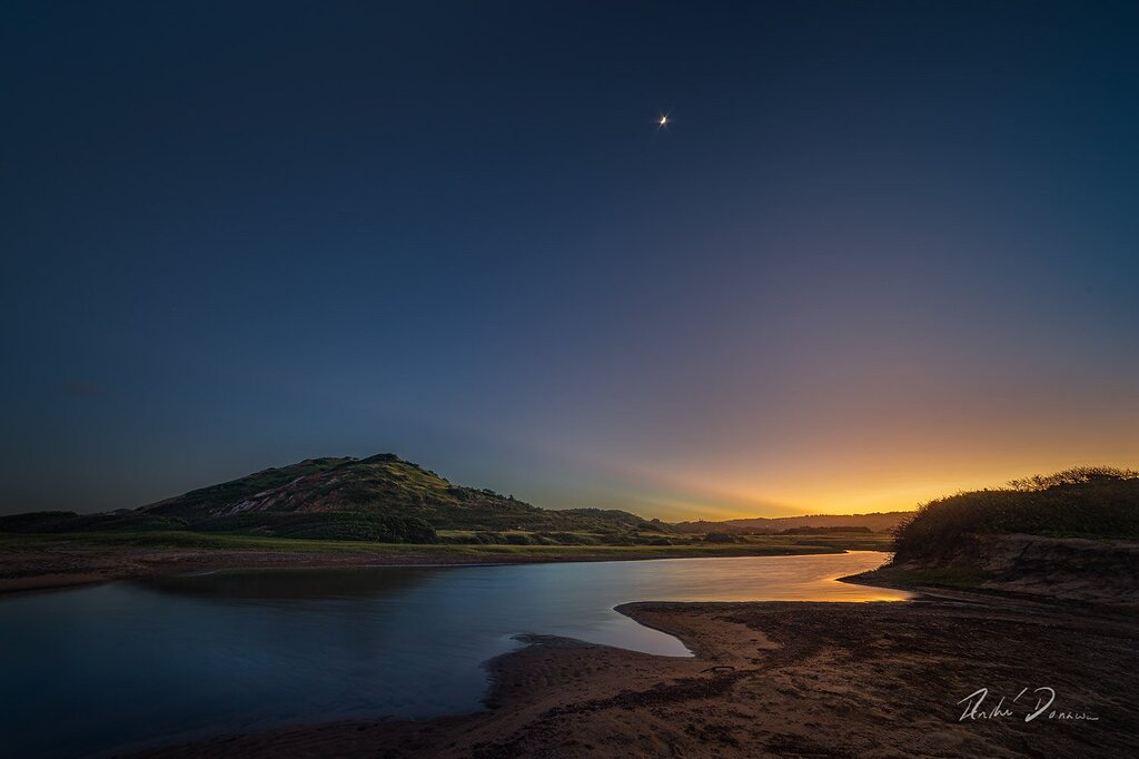 Earth's Shadow - Image Critiques - Nature Photographers Network