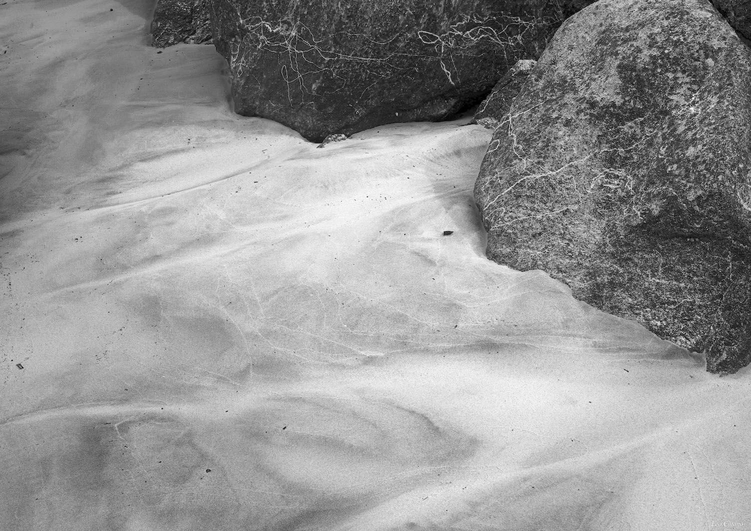 The beach. Veins in sand and stones - Landscape Critiques - Nature ...