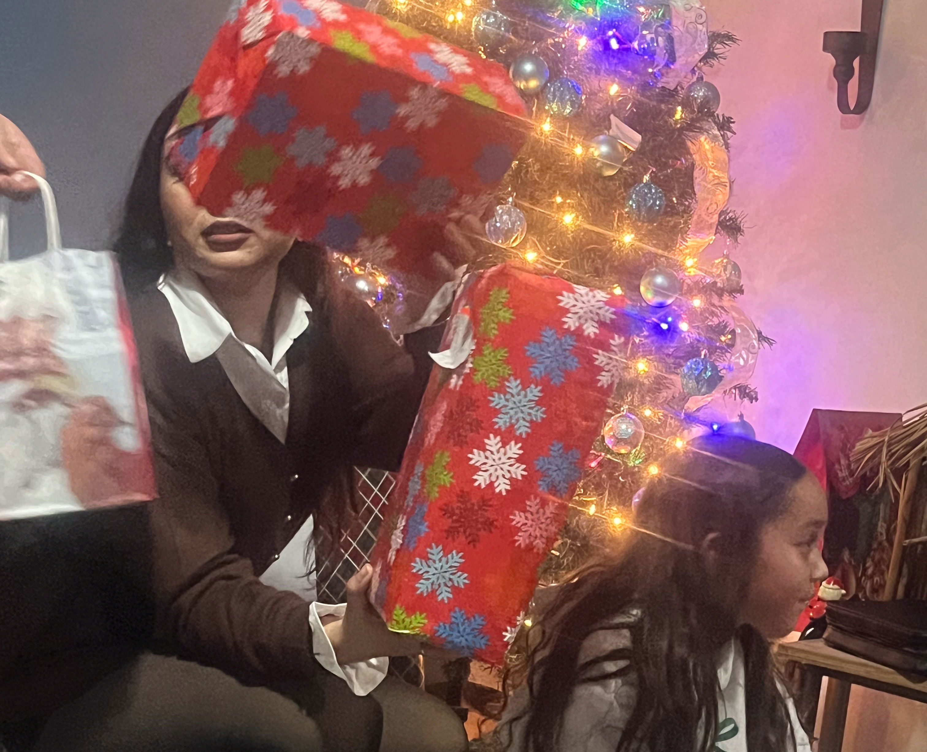 Christmas Eve Gifts - Everything Else Critiques - Nature Photographers ...